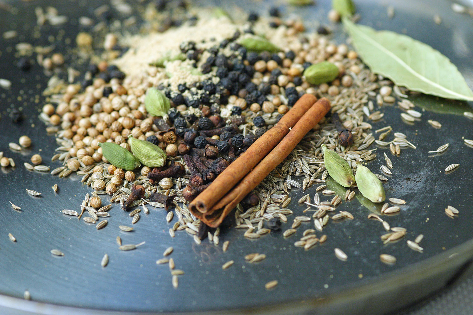Spice Blend Recipes : Garam Masala : Talk about amazing aromas ...