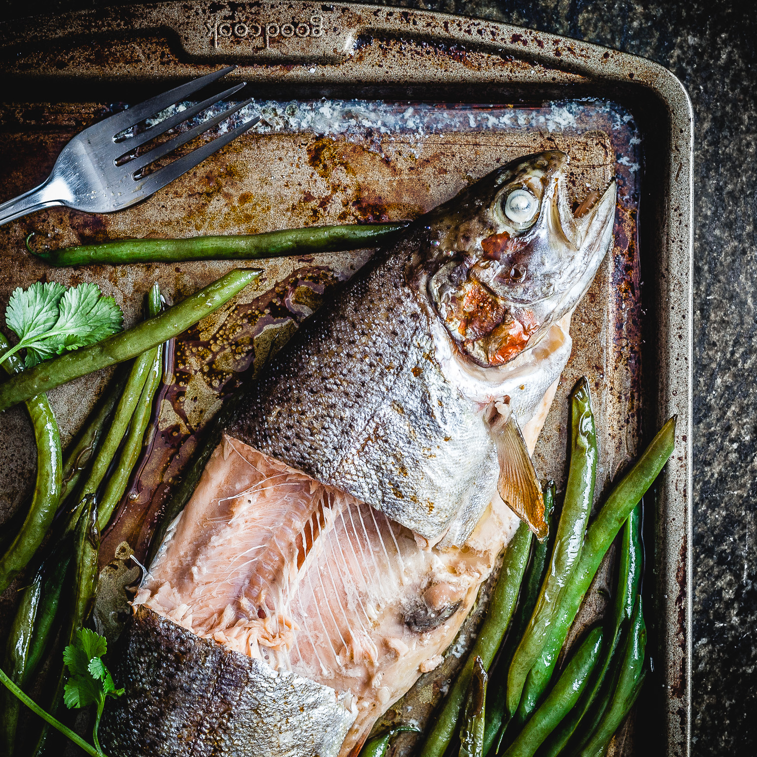 broiled trout with green beans and cilantro - thatOtherCookingBlog